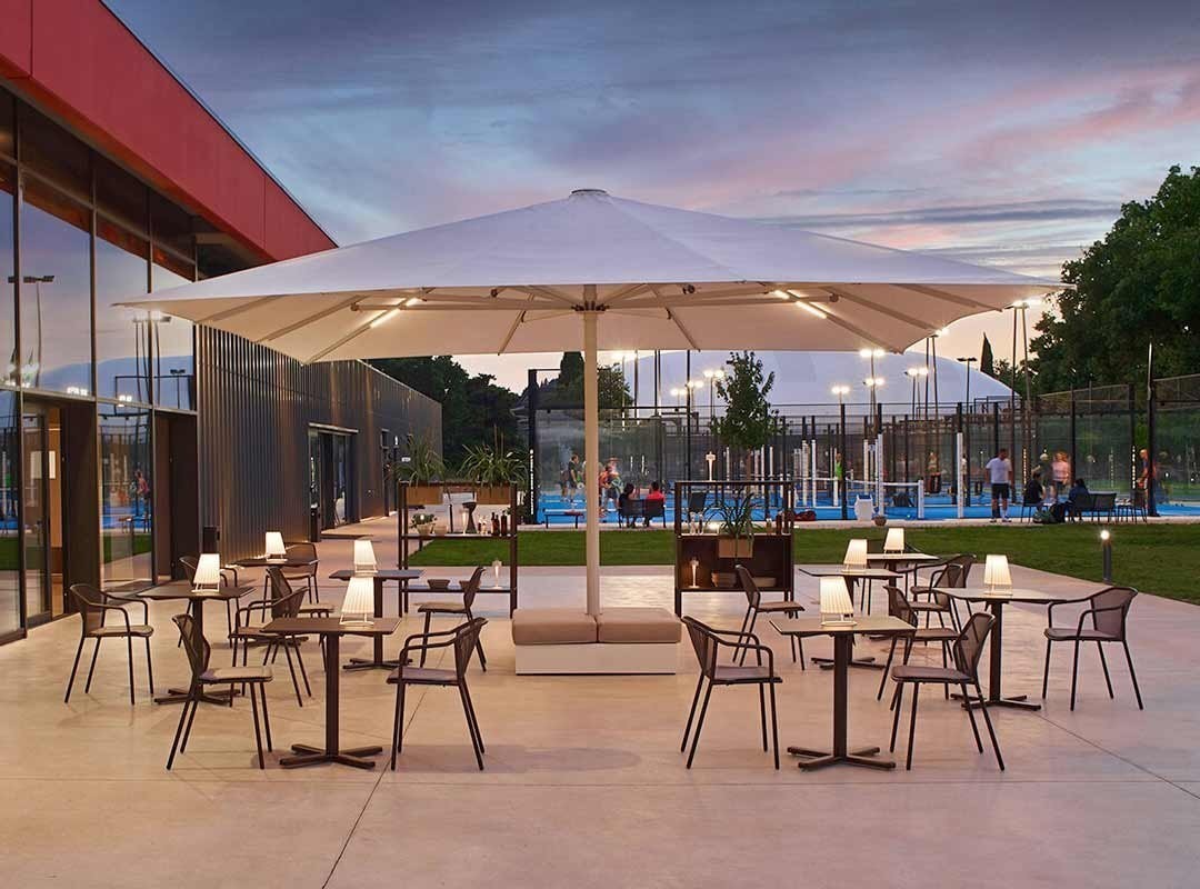 Table basse, tables bistrot et tables hautes rabattables outdoor Darwin ...